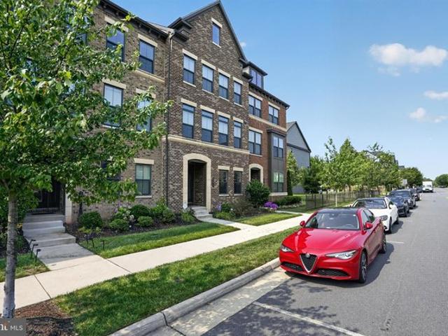 43479 Charitable St, Ashburn, VA 20148