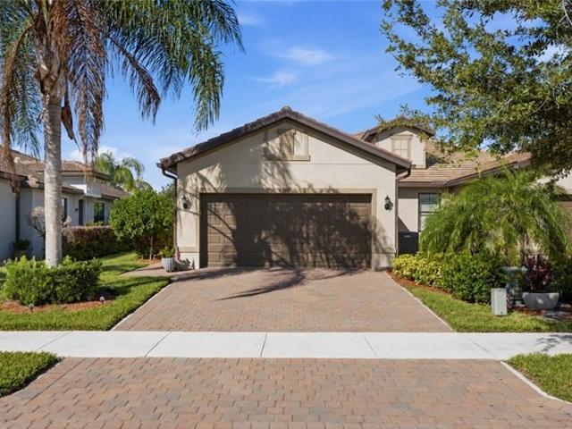 4348 Beauty Leaf Cir, Vero Beach, FL 32967