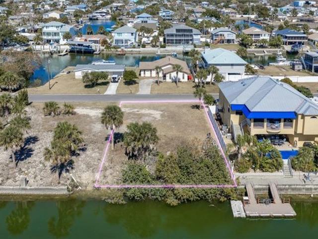 4348 Tahiti Dr, Hernando Beach, FL 34607