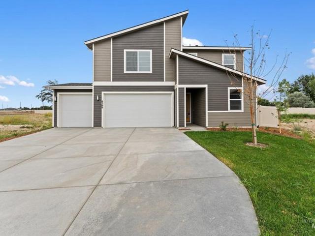 4349 E Briscoe Dr, Nampa, ID 83687