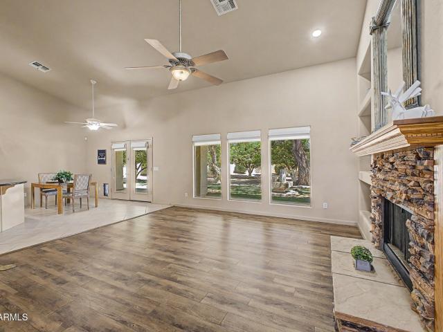4349 e fairbrook circle