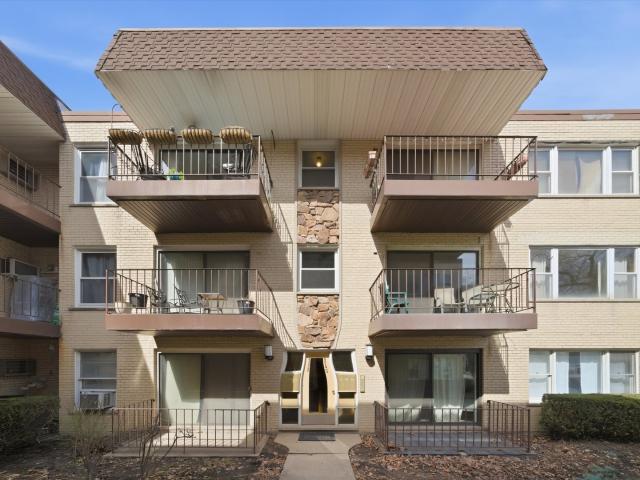 4340 N Keeler Avenue # 1F