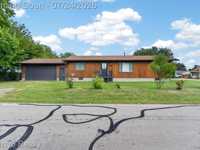 4340 Avenue A, Frenchtown, MI 48166