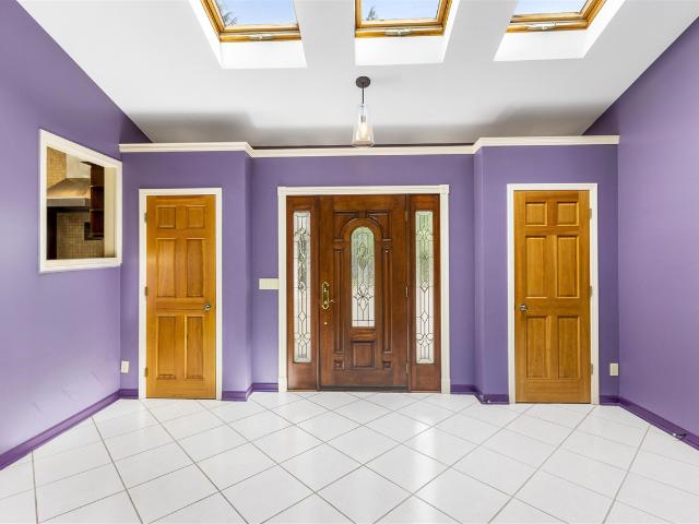 4340 Lakeside Drive