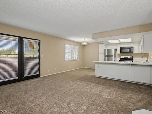 4340 Sanderling Cir Unit 76, Las Vegas, NV 89103