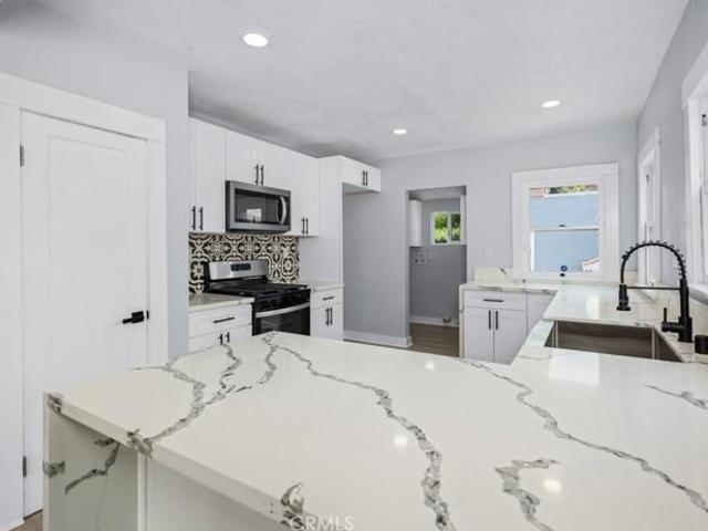 4340 11th St, Riverside, CA 92501