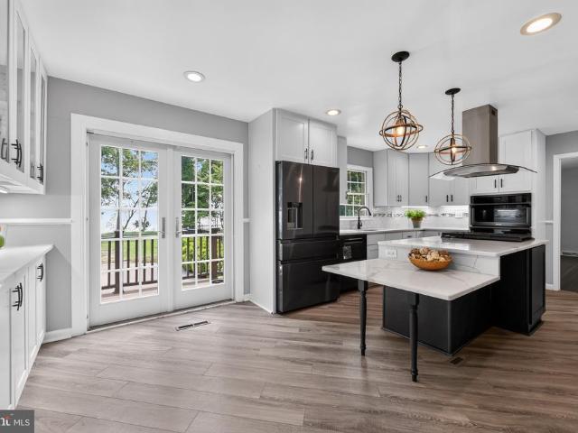 43410 Old Wharf Lane