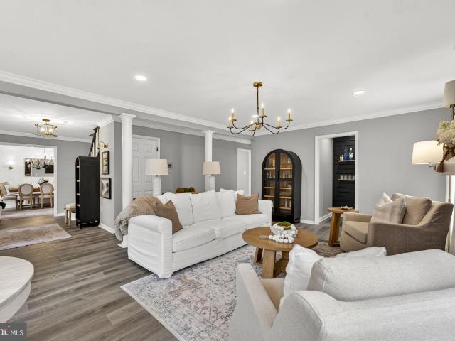 4341 Banbury Dr, Gainesville, VA 20155 | Compass