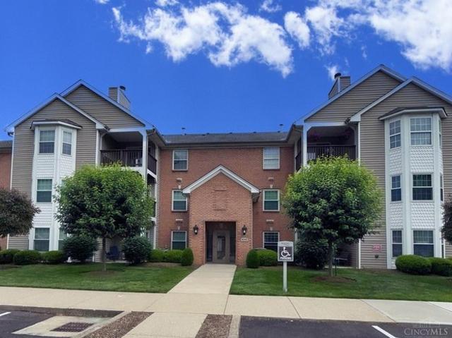 4341 Regency Ridge Ct Apt 303, Green Township, OH 45248