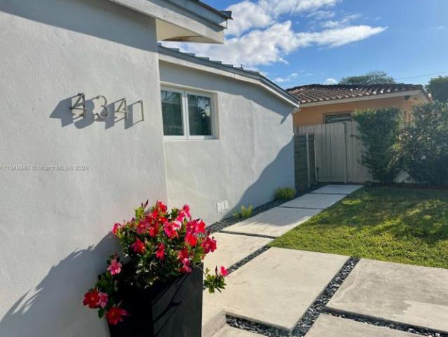 4341 SW 12th St, Miami, FL 33134