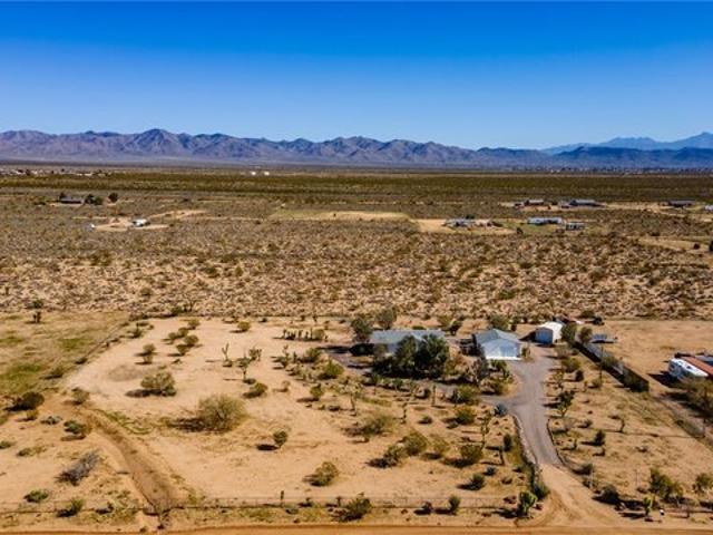 4342 N Cordes Rd, Golden Valley, AZ 86413