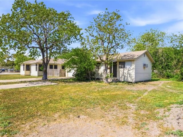 4342 Cambridge Dr, Corpus Christi, TX 78415 | MLS #474081 | Compass