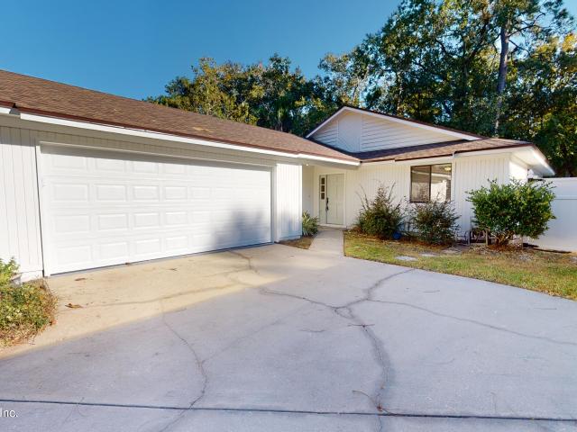 4342 Lake Woodbourne Dr South, 2 beds, 2 full baths