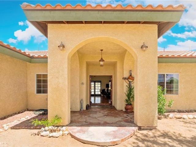 4343 Avalon Ave, Yucca Valley, CA 92284