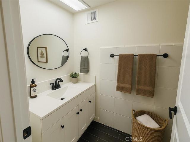 434 Canon Dr, Unit 202, Beverly Hills, CA 90212 | MLS #SR26054