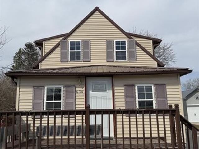 434 Brody Ave, Cashton, WI 54619