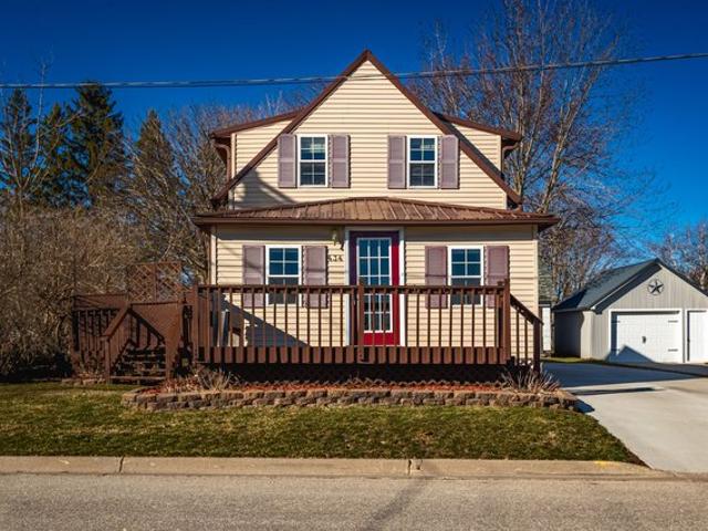 434 Brody Ave, Cashton, WI 54619