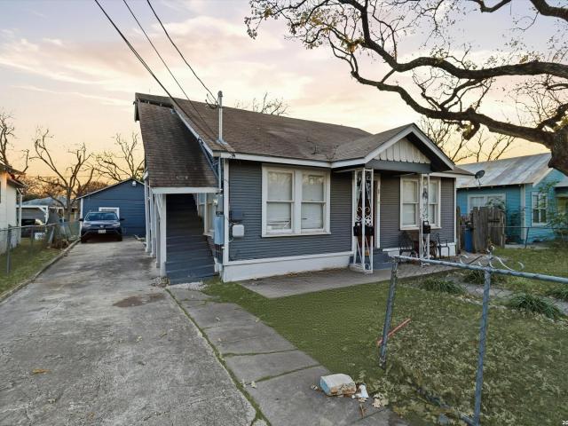 434 Buckingham Ave, San Antonio, TX 78210 | MLS #1936 | Compass