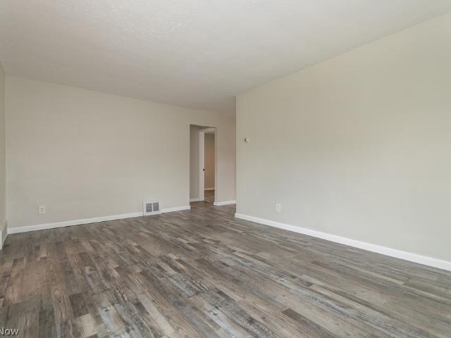 434 E 272nd Street
