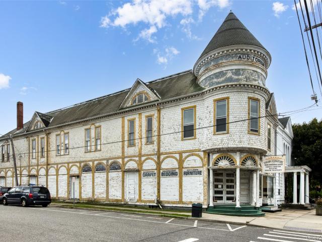 434 Main Street