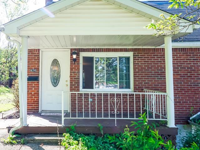 434 Mary St