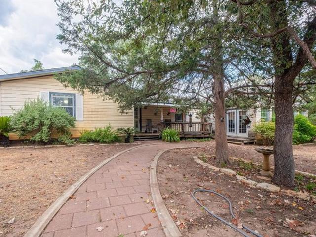 434 MT Olive Rd, Cedar Creek, TX 78612