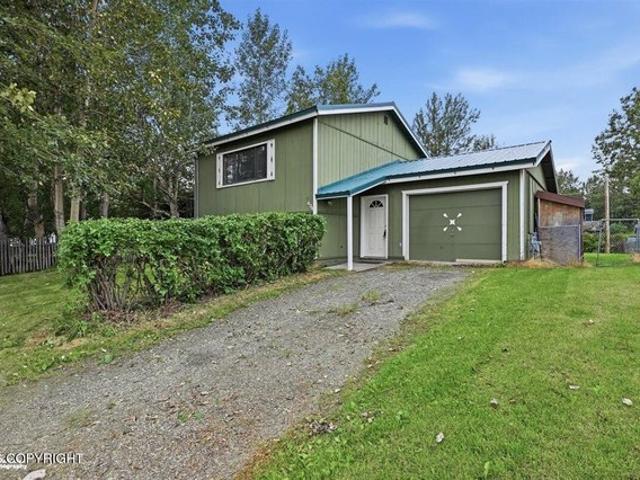 434 N Bonanza St, Palmer, AK 99645
