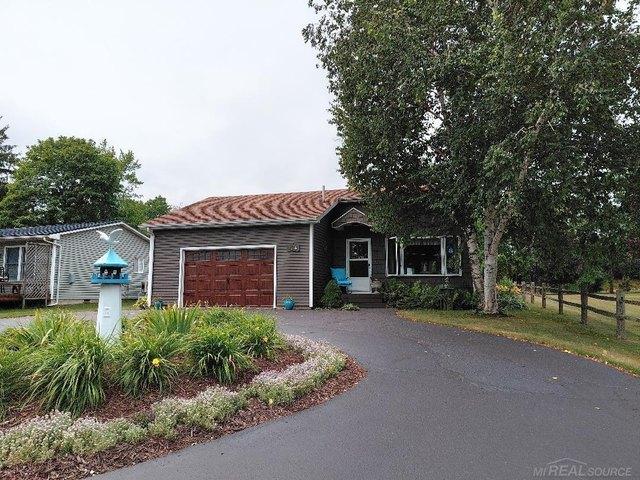 434 S Lake St, Port Sanilac, MI 48469
