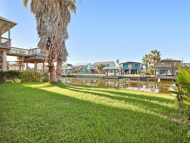 434 Pompano St, Bayou Vista, TX 77563 | MLS #46108
