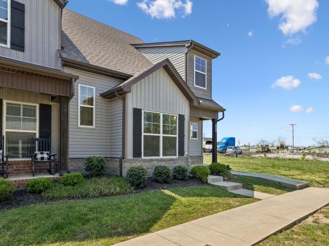 434 Rick Mccormick Dr, La Vergne, TN 37086 | MLS #3158