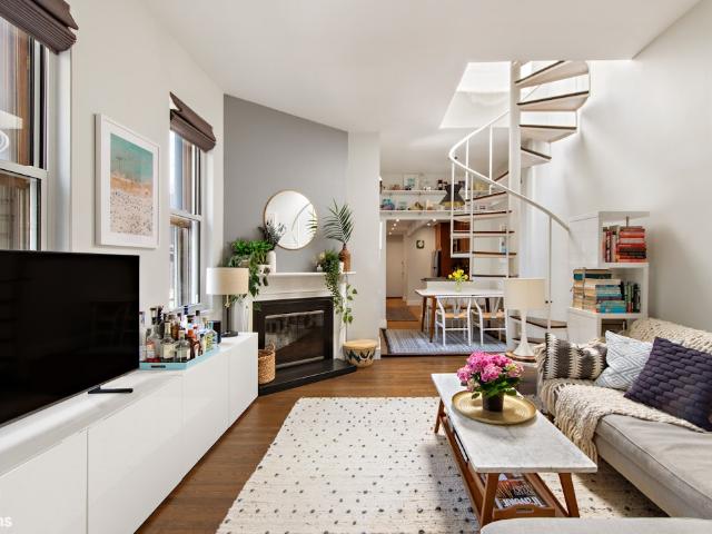 434 W 20TH Street 9