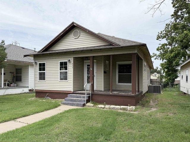 434 W Sherman Ave, Hutchinson, KS 67501