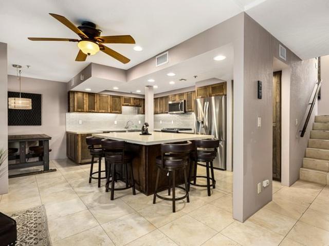 434 Village Square E, Palm Springs, CA 92262