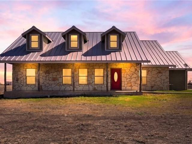4355 SE River Rd, Martindale, TX 78655