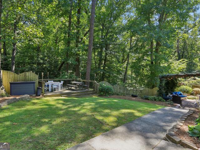 4357 Bishop Hollow Court