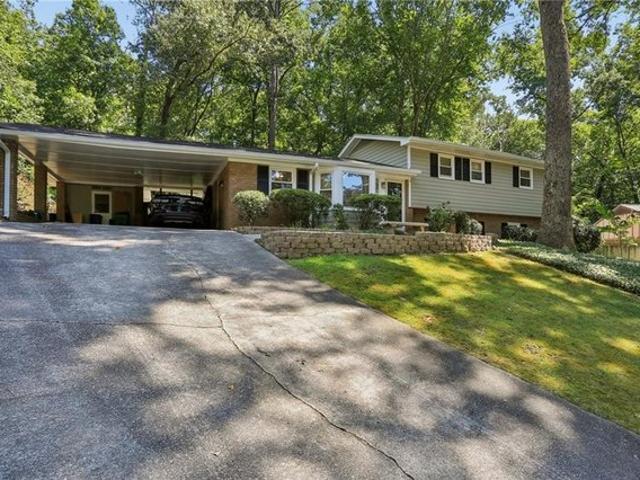 4357 Bishop Hollow Ct, Atlanta, GA 30338