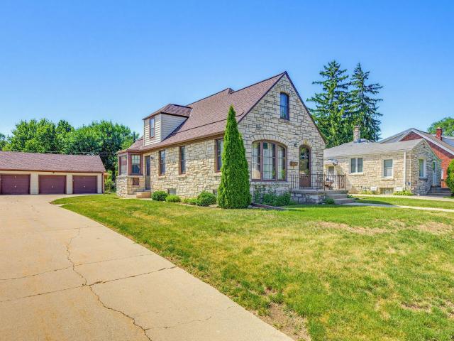 4359 N 82nd St