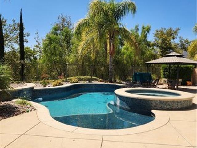 4359 Altivo Ln, Corona, CA 92883