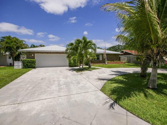 4359 Daffodil Cir N, Palm Beach Gardens, FL 33410