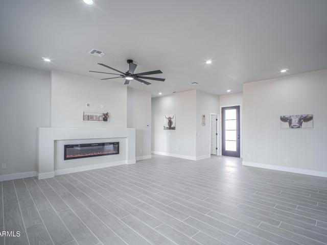 43501 W Carefree Place