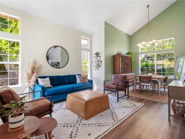 43502 Calle Carabana