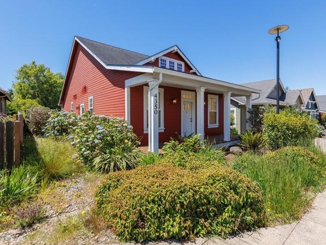 4350 SE Fleming St, Newport, OR 97366