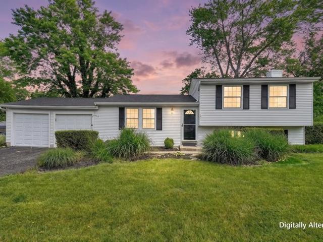 4350 Valley Quail Blvd N, Westerville, OH 43081