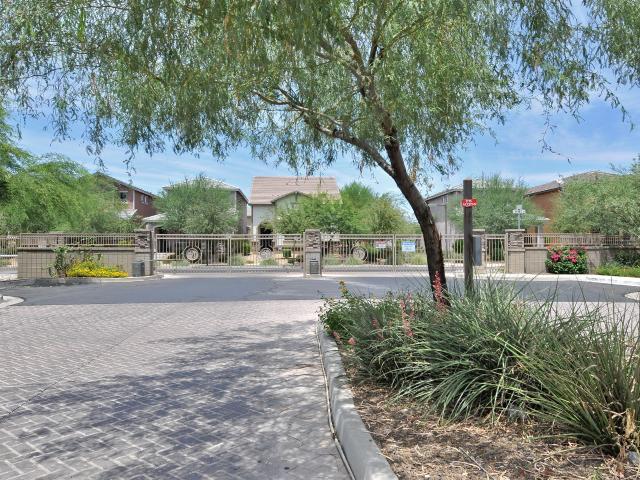 4351 e selena drive