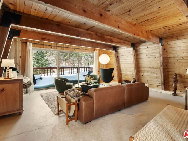 43527 Shasta Rd, Big Bear Lake, CA 92315 | MLS #26657 | Compass