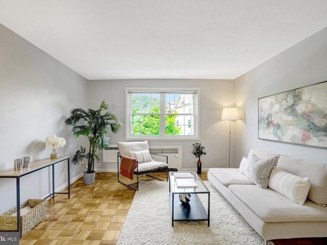 4352 N Pershing Dr Unit 43522, Arlington, VA 22203