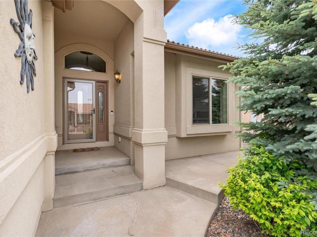 4352 Las Lunas Court
