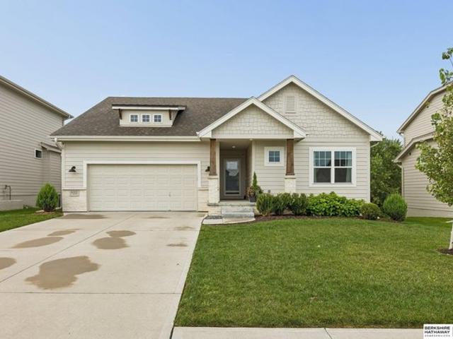 4352 S 214th St, Elkhorn, NE 68022