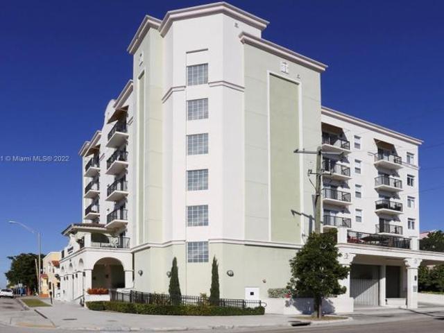 435 12th Ave SW #404, Miami, FL 33130