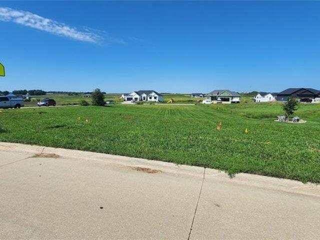 435 15th Ave SW, Mount Vernon, IA 52314